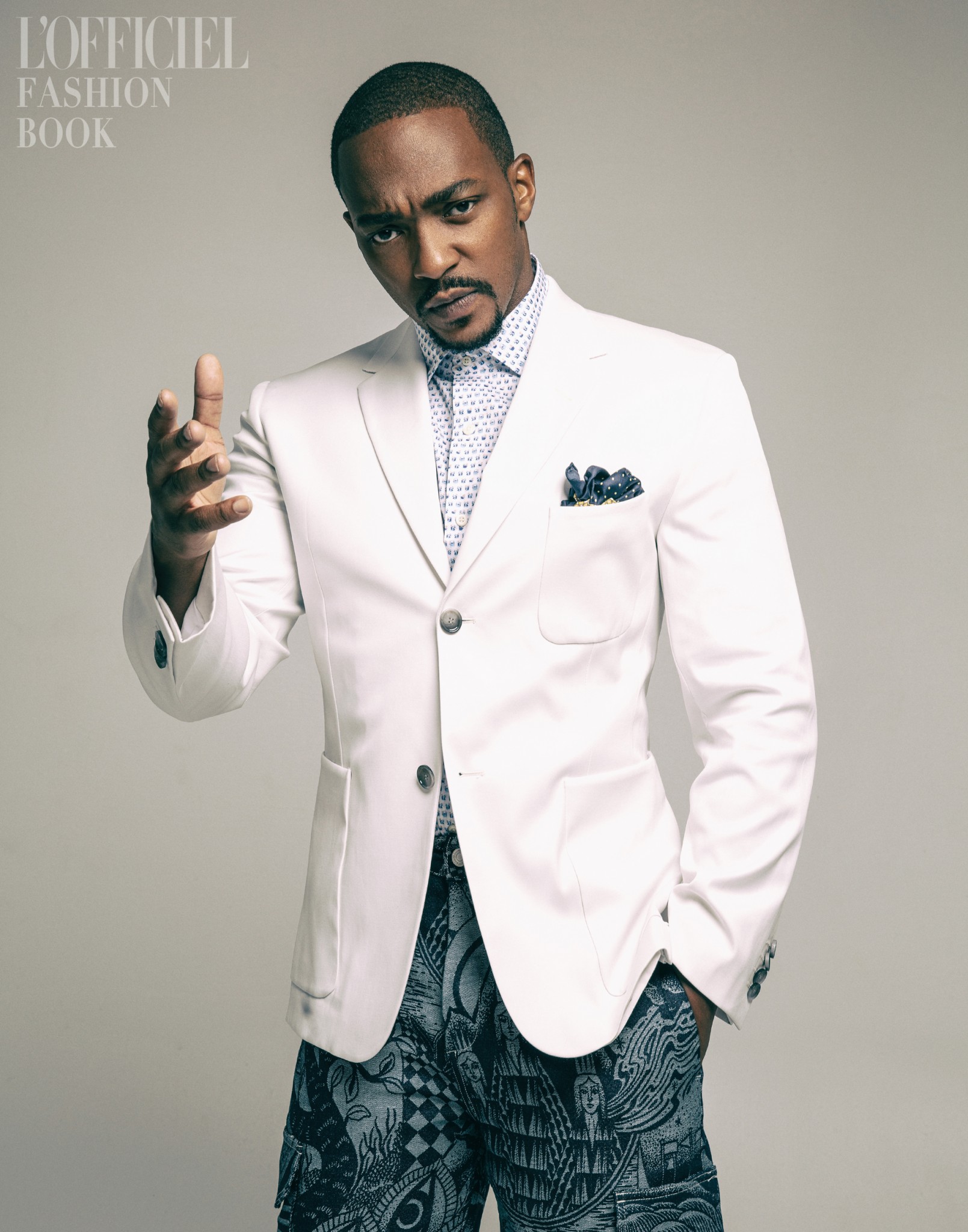 ANTHONY MACKIE – FASHION BOOK HOMMES – LOfficielAU©