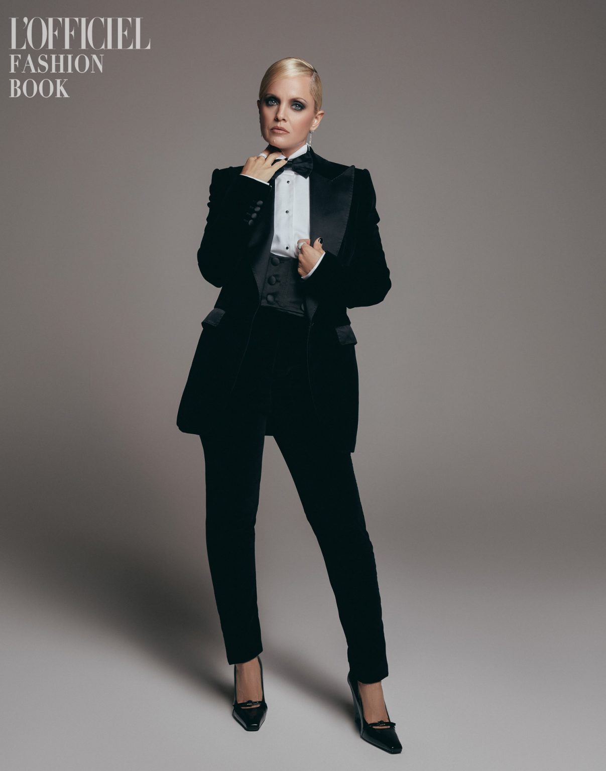 Mena Suvari – Fashion Book – LOfficiel Fashion Book © Australia